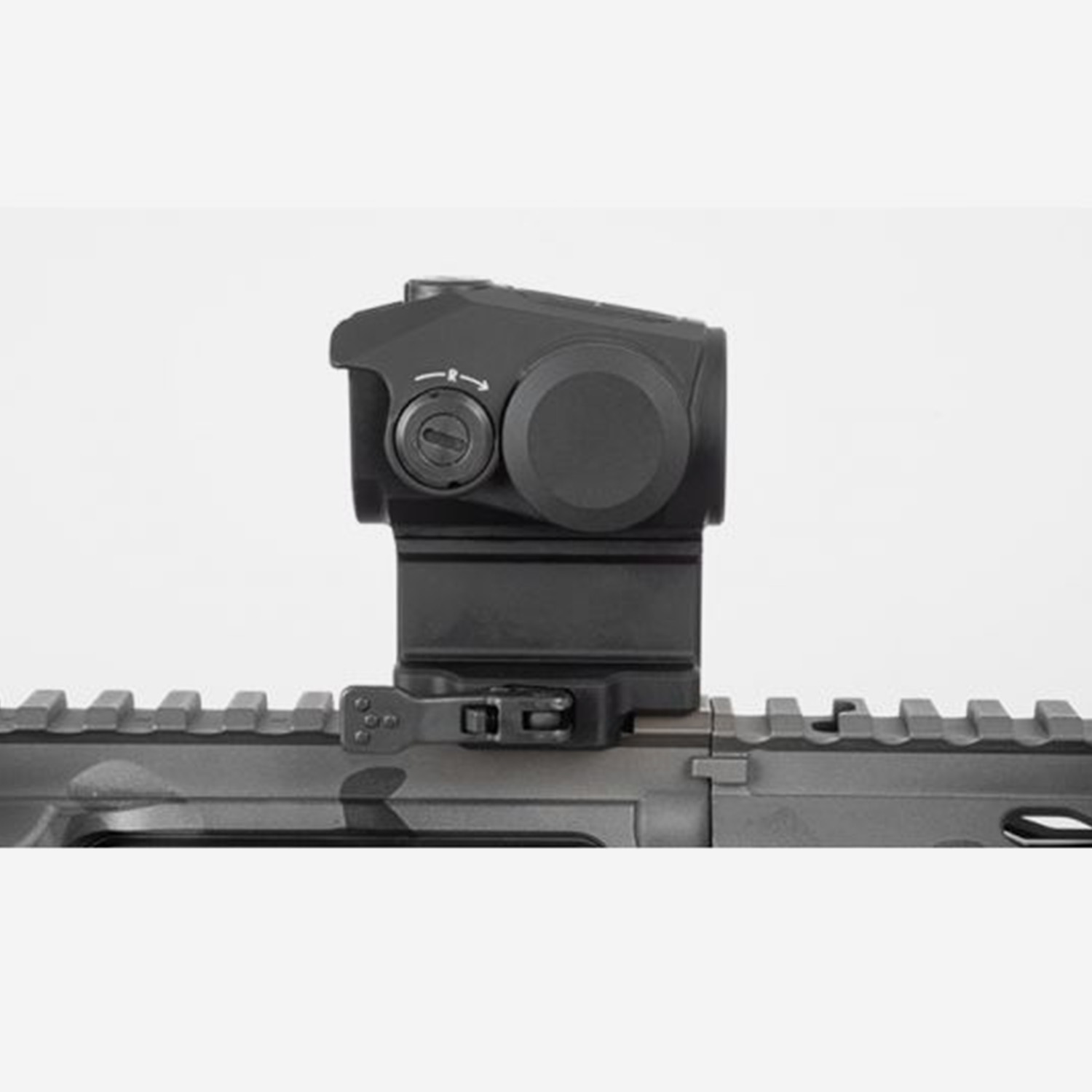 ACCU-SYNC 2018R Dot Sight, Red 3.0 MOA Single Dot, for Mini ACOG ...